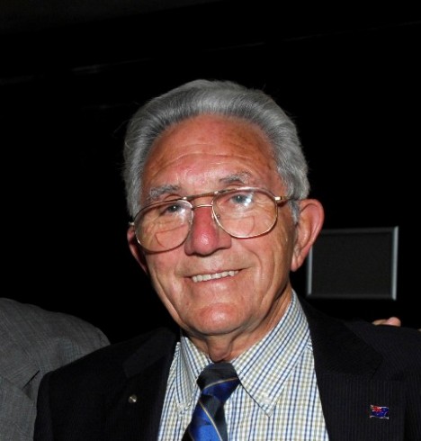 Toasting success… and philanthropy – Griffith News