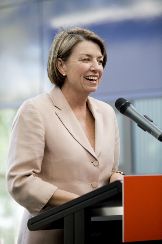 Anna Bligh and Mao’s last dancer Li Cunxin to receive honorary ...