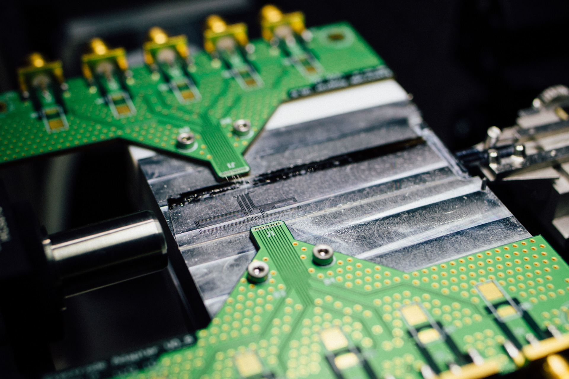 Researchers leap closer to quantum computing with new optical microchip ...