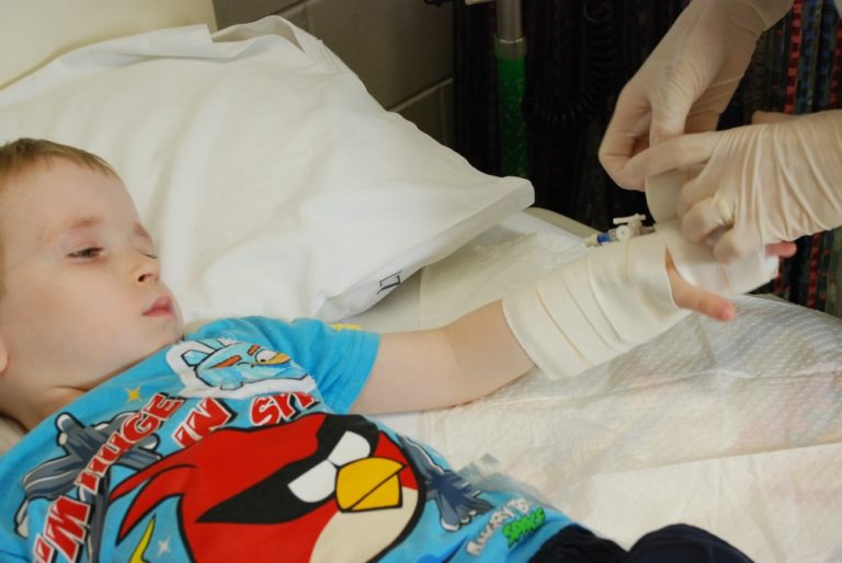 World-first guidelines rate appropriateness of IV devices for sick ...