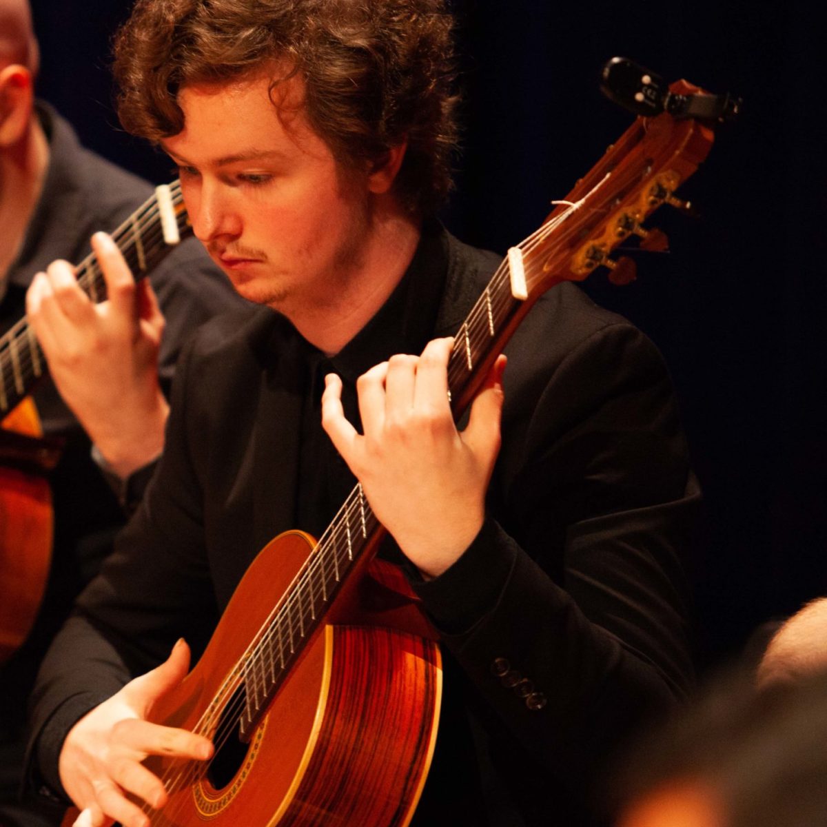 Experience the Con with Jeremy, Classical Guitarist – Griffith News