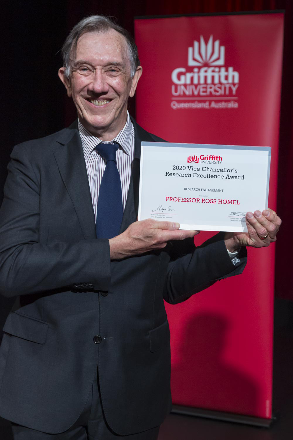 Research excellence recognised at Vice Chancellor's Awards - Griffith News