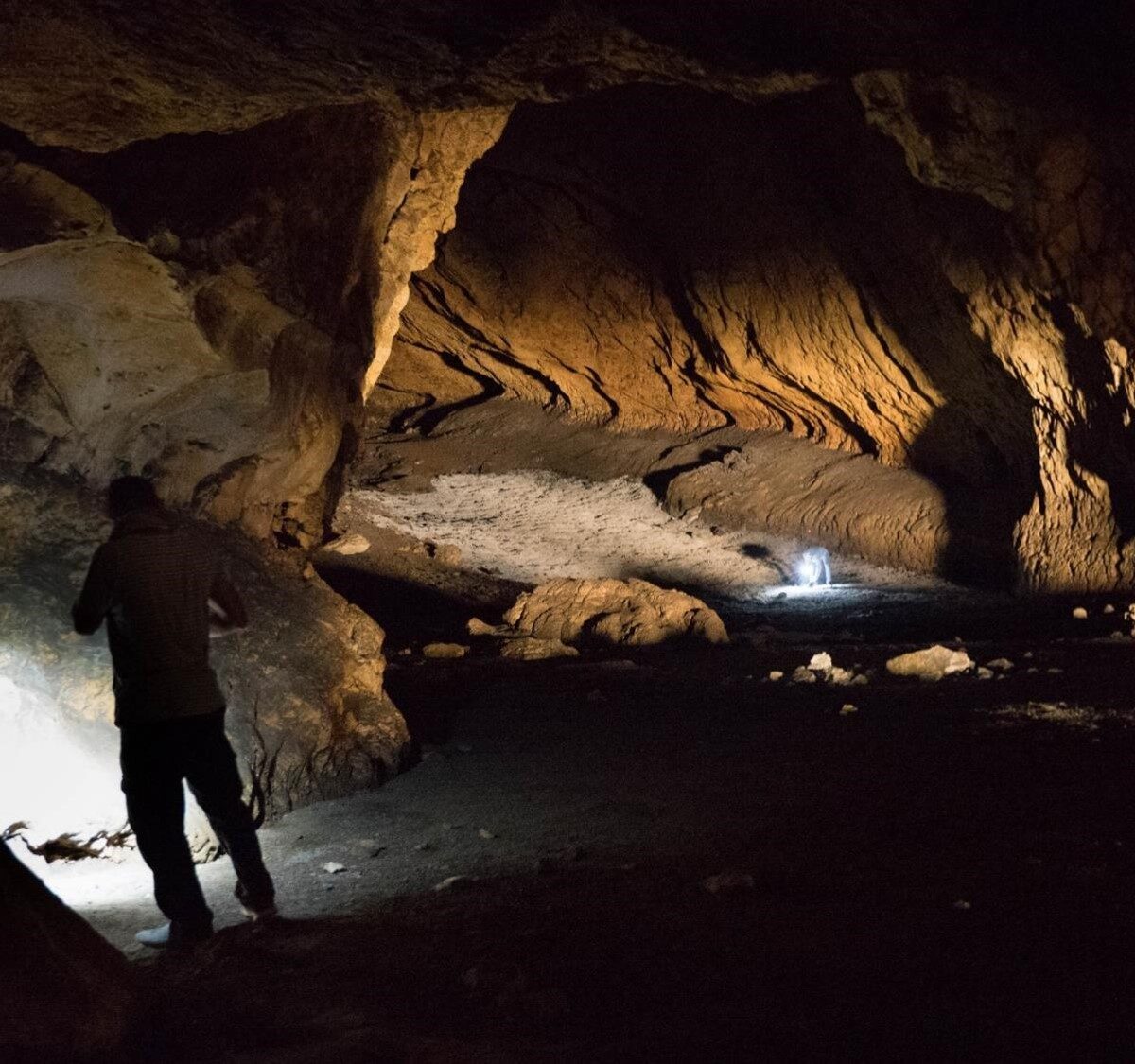 Persian plateau unveiled as crucial hub for early human migration out ...