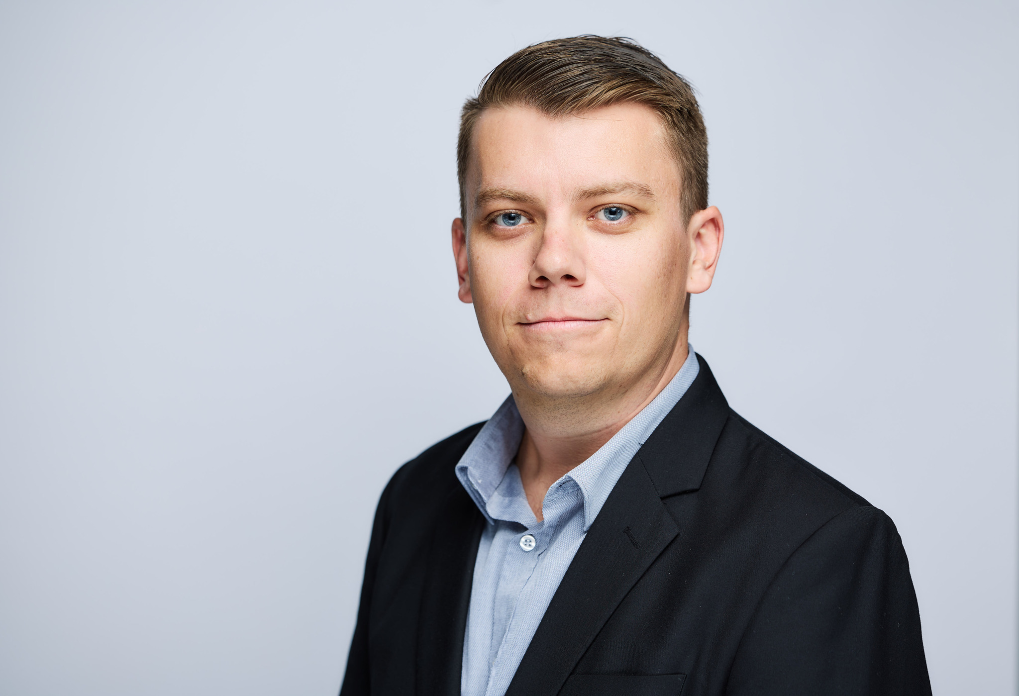 Meet the 2024 Outstanding Alumni Award Winners - Griffith News